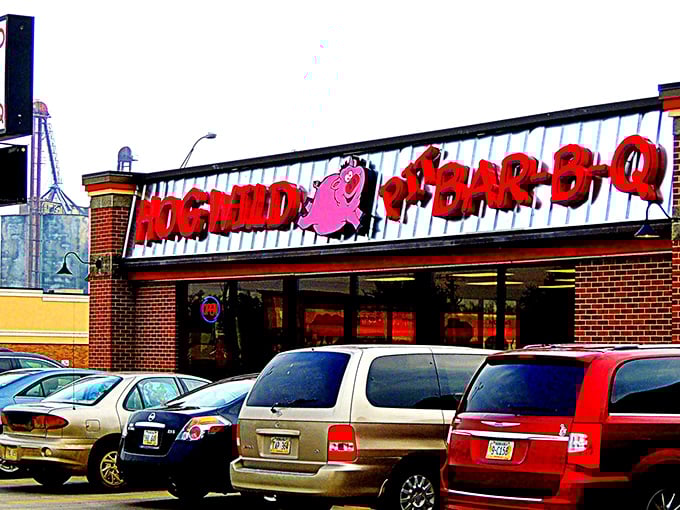 When a barbecue joint puts a smiling pig on their sign, they're confident about their craft.