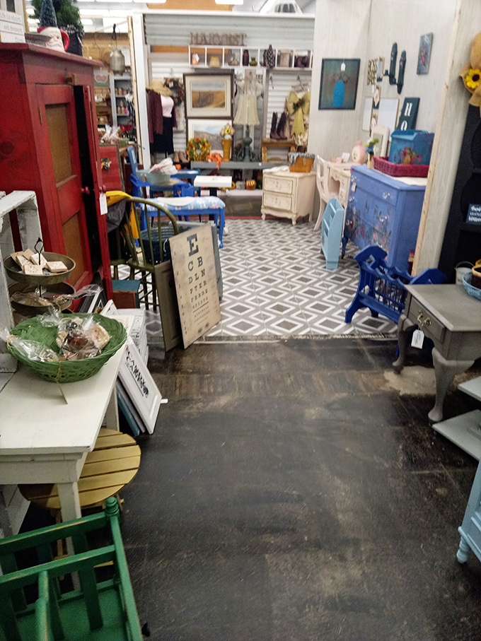 These organized displays make browsing feel like exploring a well-curated museum of everyday American history.