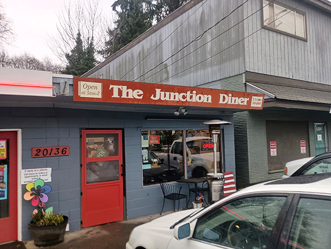 Small but mighty, this blue-sided breakfast spot flies the flag for traditional morning meals done absolutely right.