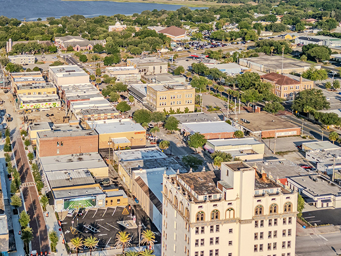 Quirky architecture and affordable living make Lake Wales special. Your retirement dollars stretch further among these charming streets.