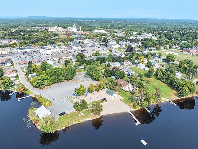 Lincoln offers waterfront views and international flair right on the Canadian border, all at prices that won't make you wince.