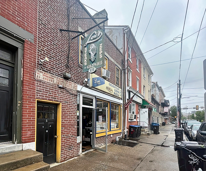 Those golden window frames promise sunshine in every bite - and this corner spot delivers on that promise.