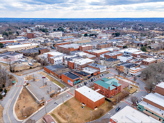 Brick buildings and wide streets create the perfect backdrop for budget-conscious Southern living.