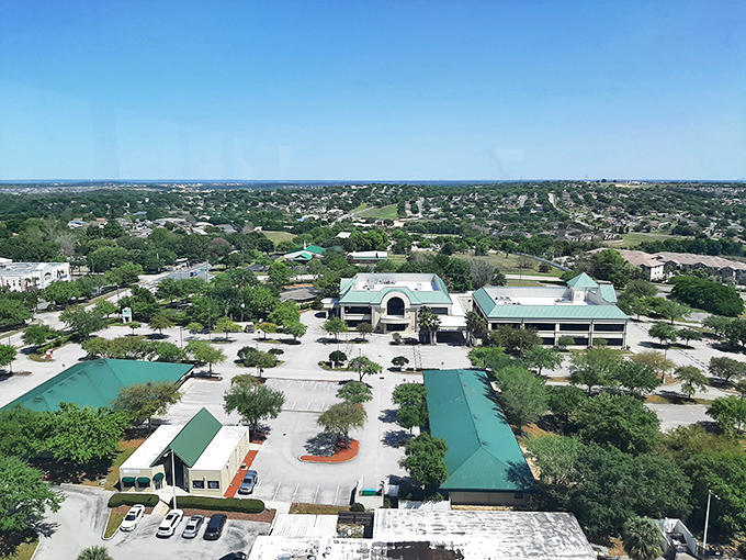 Living near the action doesn't require paying tourist prices in this practical Las Vegas alternative.