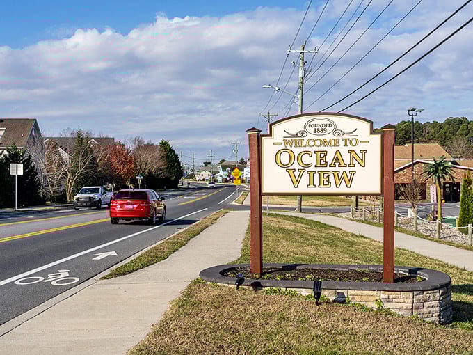 Welcome to Ocean View, where the name says it all and the living proves it.