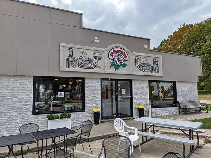 Simple white building, picnic tables outside &ndash; Papa's keeps it casual. But there's nothing casual about their dedication to great pizza.