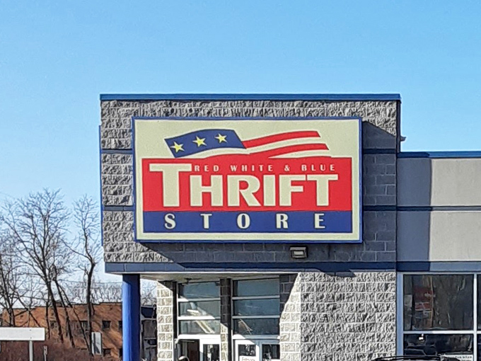 This Pittsburgh gem proves that great deals and community spirit go hand in hand perfectly.