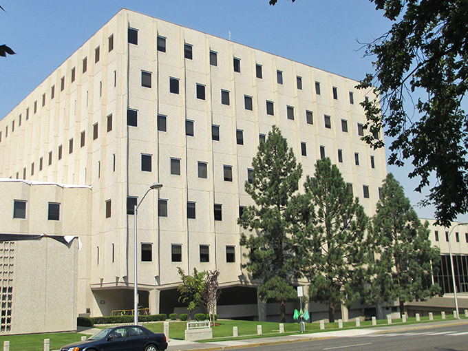 Small-town charm with scientist-approved precision in pricing - this place calculates savings down to the penny.