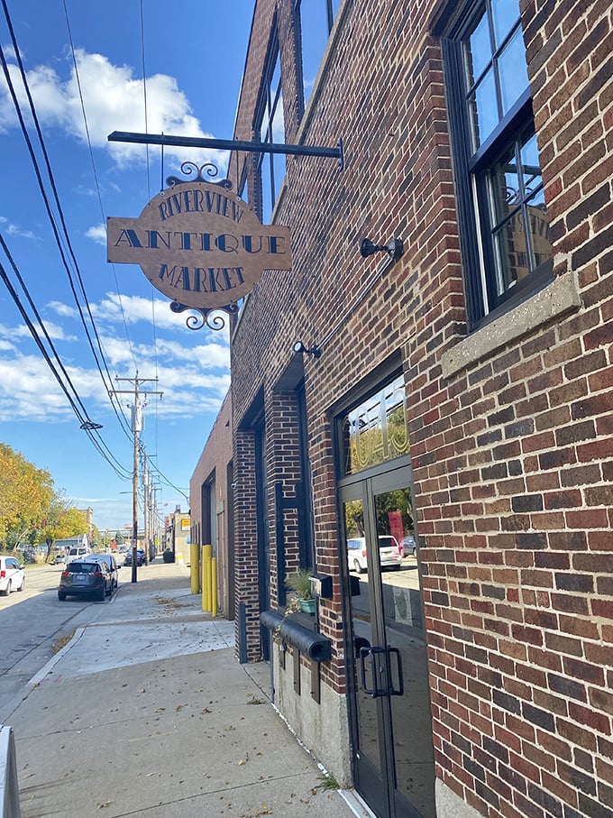 Milwaukee's industrial past meets its collector-friendly present. The perfect urban backdrop for hunting vintage treasures.