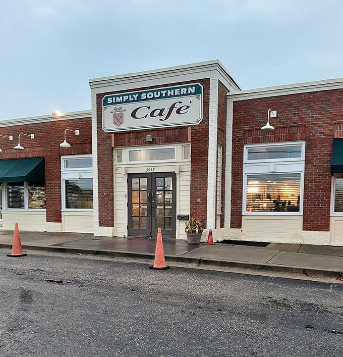 As evening falls, those warm lights beckon like an old friend saying "come get some chicken!"