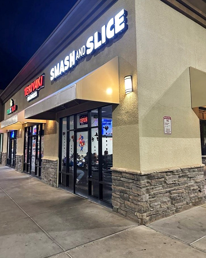 As night falls, Smash and Slice's illuminated sign becomes a beacon for the burger-hungry night owls of Las Vegas.