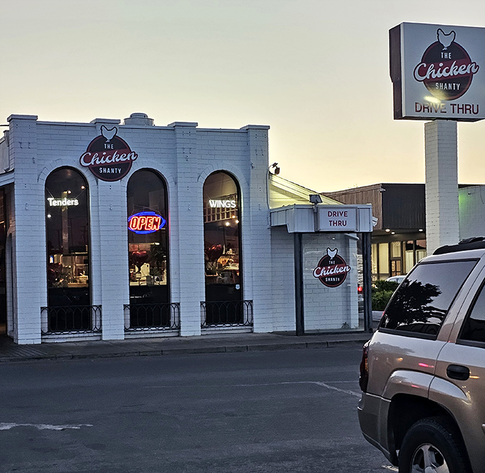 As dusk settles over Albany, residents line up for one more chicken fix at The Chicken Shanty.