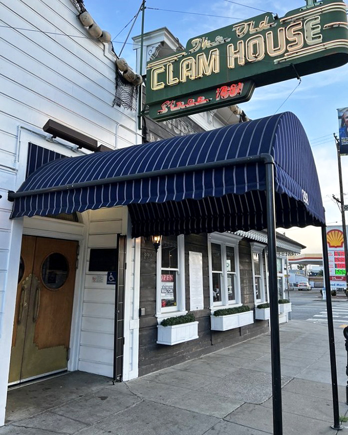 The Old Clam House's vintage sign has been guiding San Franciscans to chowder heaven since the Gold Rush days.