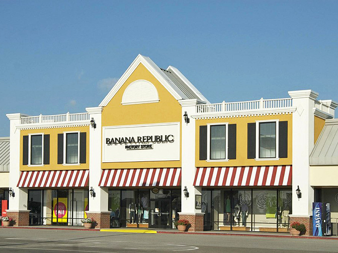 Banana Republic's sunny yellow storefront promises preppy paradise within&mdash;like a beacon for button-down enthusiasts and khaki connoisseurs.