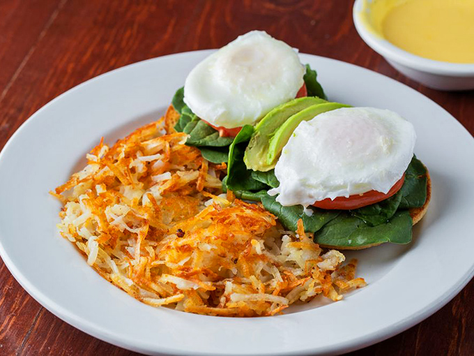Who needs avocado toast when you can have poached eggs perched atop fresh spinach and tomato? California dreaming on an Arizona plate.