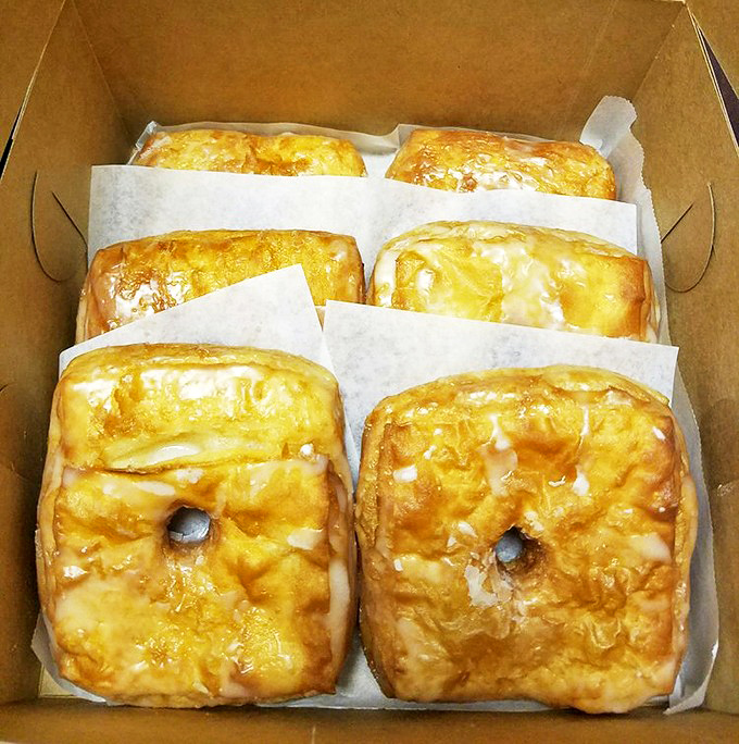 Square-shaped cronuts that laugh at geometry while delivering layers of buttery, flaky pleasure. Pastry rebellion never tasted so good.