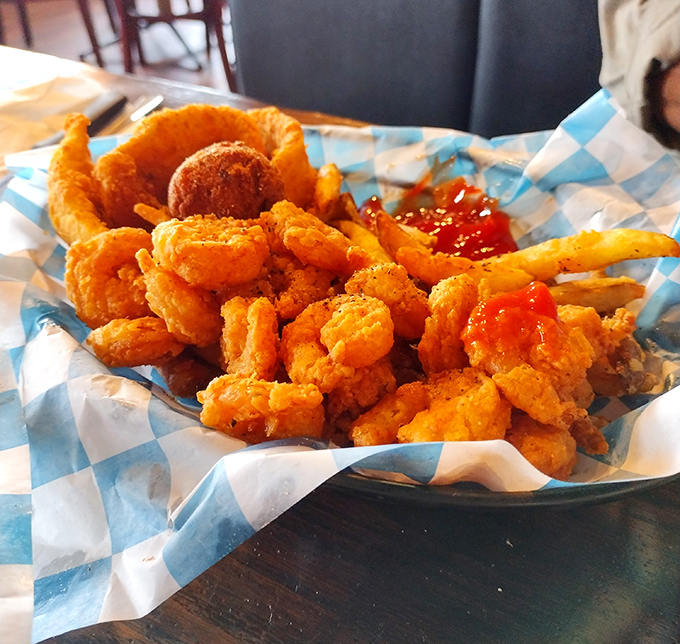 Fried seafood that would make coastal restaurants jealous, served inland with a side of "yes, we can do that too."