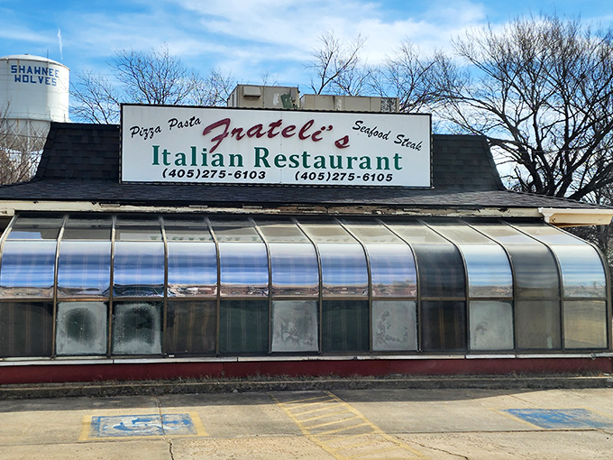 Frateli's Italian Restaurant promises pasta and pizza that won't drain your Social Security check faster than prescription medications do.