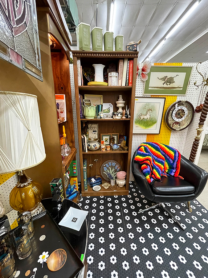This mod corner feels like Austin Powers and Eames had a decorating lovechild &ndash; complete with that statement chair begging for a conversation nook.