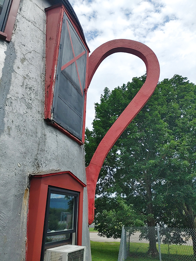 The dramatic curve of the handle creates a striking silhouette against the sky&mdash;proof that sometimes the best roadside attractions are equal parts art and oddity.