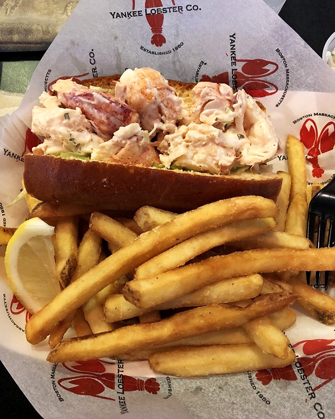The lobster roll that launched a thousand road trips&mdash;sweet meat barely kissed with mayo, cradled in a perfectly toasted bun.