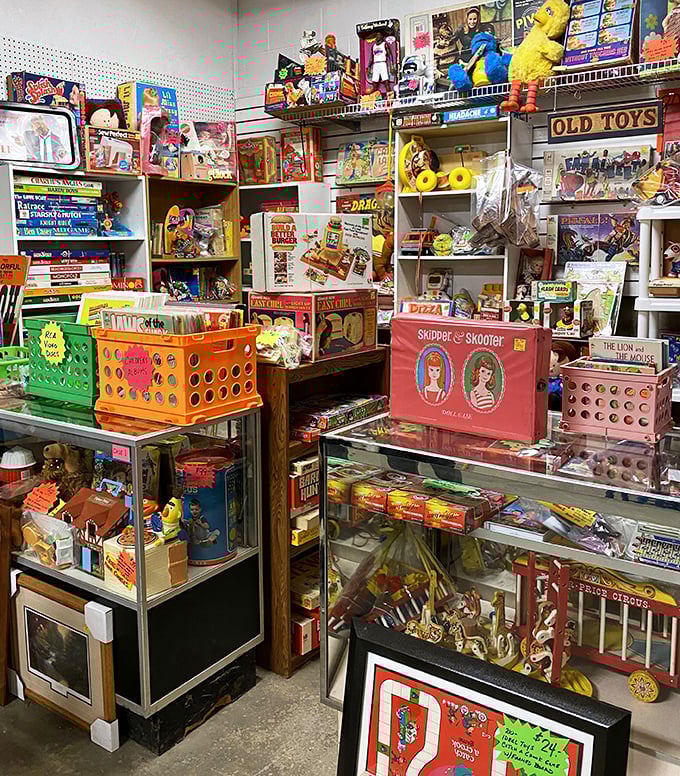 The toy section is childhood nostalgia in concentrated form&mdash;Skipper and Skooter lunchboxes that once held PB&Js now hold memories.