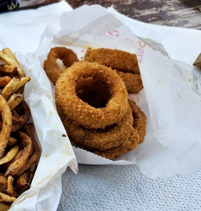 Onion rings with the structural integrity of Olympic rings. These golden halos deserve their own medal ceremony.