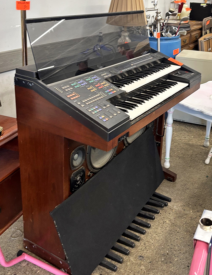 A vintage keyboard that's seen more musical history than most concert venues. Imagine the songs it's played!