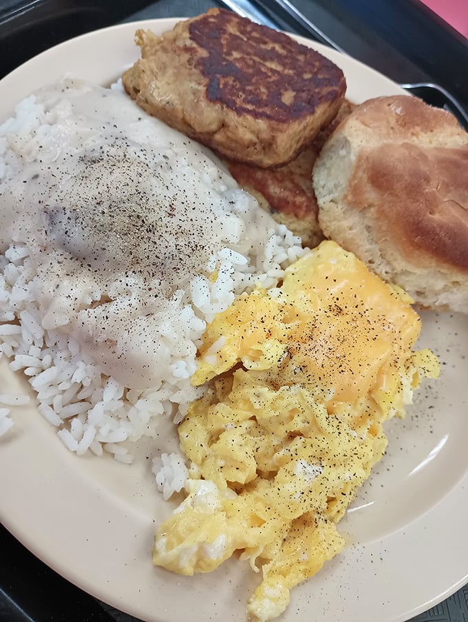 Rice and gravy, eggs with just the right amount of pepper, and a biscuit that could end family feuds&mdash;this is breakfast diplomacy at its finest.