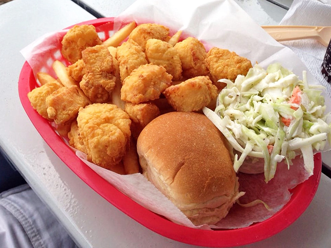 Golden scallops that look like they were plucked from the ocean this morning and given the five-star frying treatment they richly deserved.