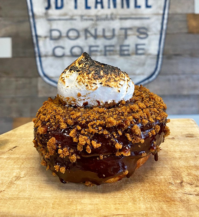 Not your average campfire treat! This s'mores donut brings childhood nostalgia and grown-up craftsmanship together in one toasty package.