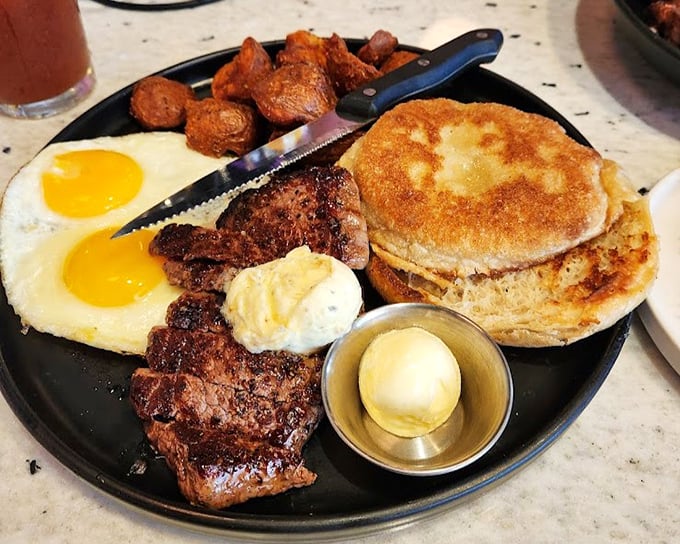 The breakfast of champions or the perfect hangover cure? This steak and eggs plate says "today is going to be extraordinary" in the most delicious way.