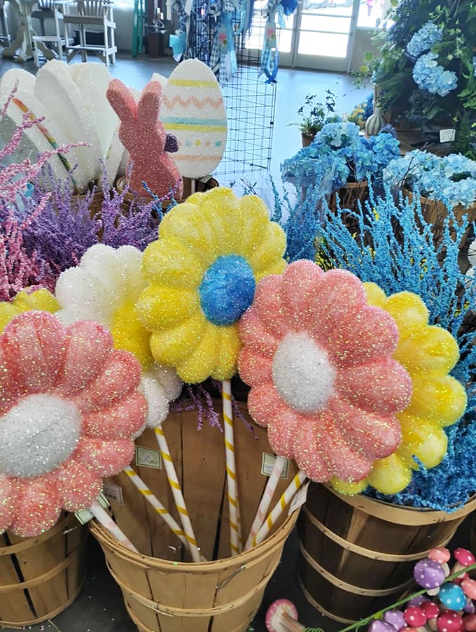 These glittering foam flowers won't wilt in summer heat – a whimsical touch of permanent spring for your home or garden.