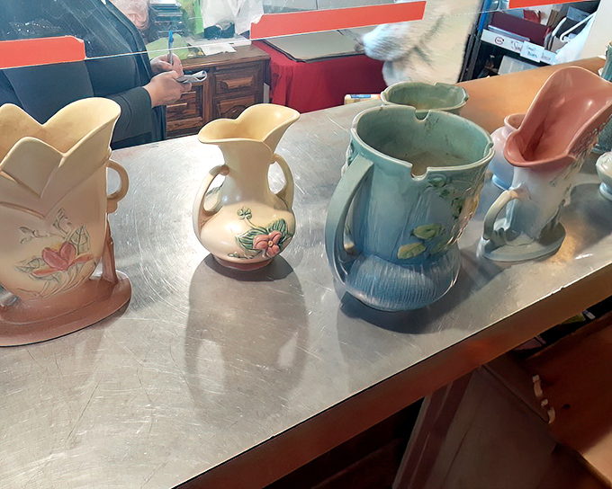 These pastel pottery pieces aren't just vessels&mdash;they're mid-century color stories waiting to brighten someone's windowsill or dinner table once again.