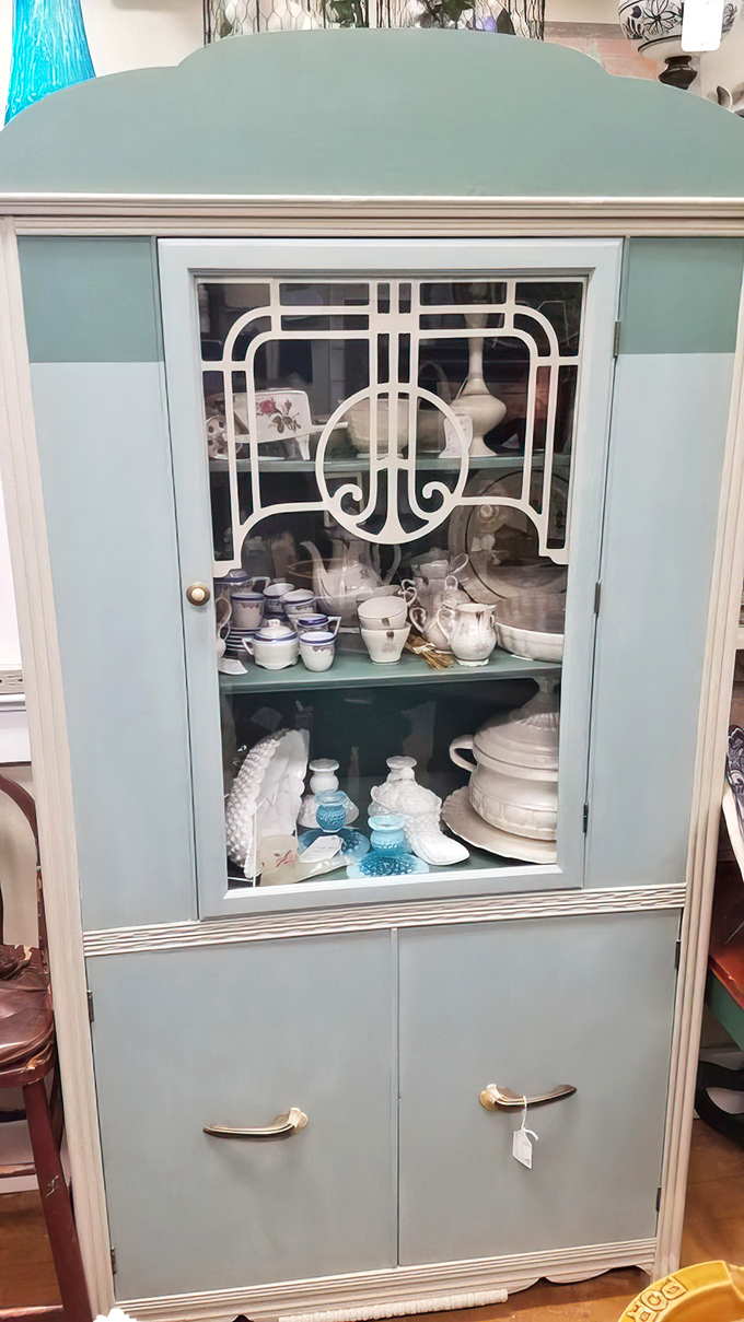 This mint-colored cabinet with decorative glass doors screams mid-century charm. Perfect for displaying the china you'll never use but can't bear to part with.