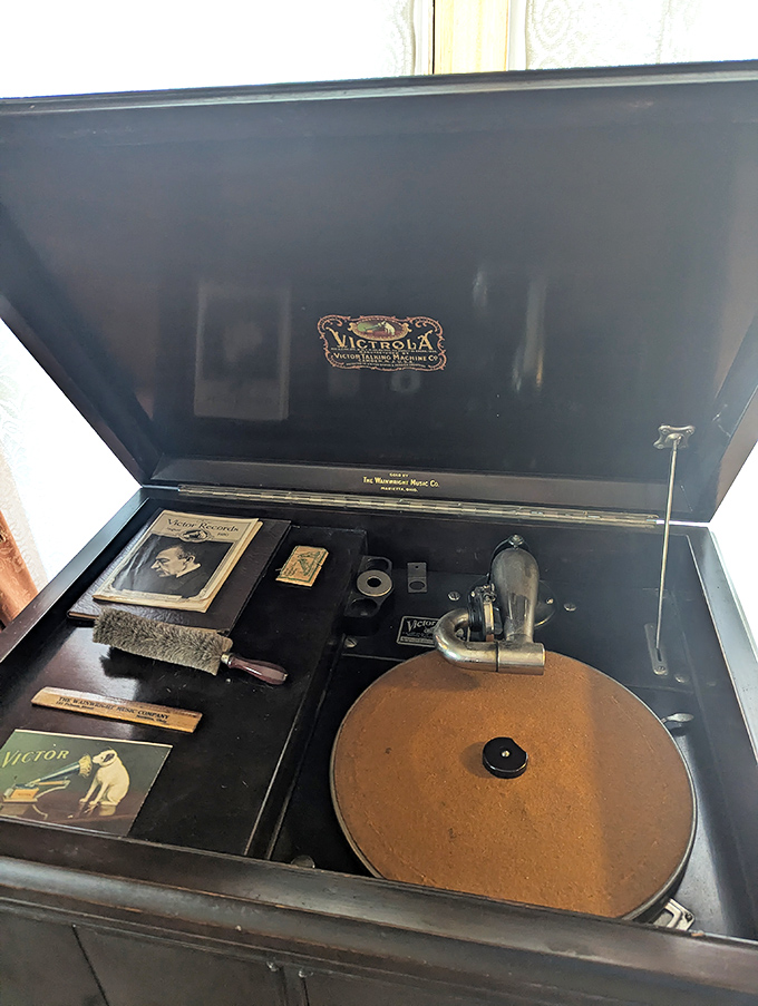 Spotify who? This Victrola was the original surround sound system, bringing orchestras and opera stars right into Ohio living rooms.