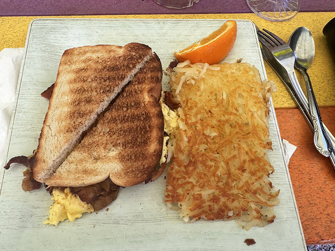 The breakfast sandwich and hashbrowns duo&mdash;a partnership more perfect than bacon and eggs, with that crispy exterior hiding potato heaven.