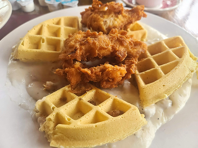 Chicken and waffles: the breakfast equivalent of finding out your favorite band is playing in your backyard. Southern comfort meets Midwest hospitality.