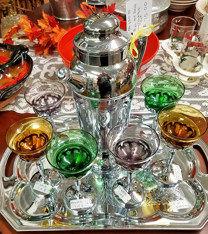 This mid-century cocktail set isn't just glassware—it's Don Draper's afternoon meeting, minus the cigarette smoke and existential angst.