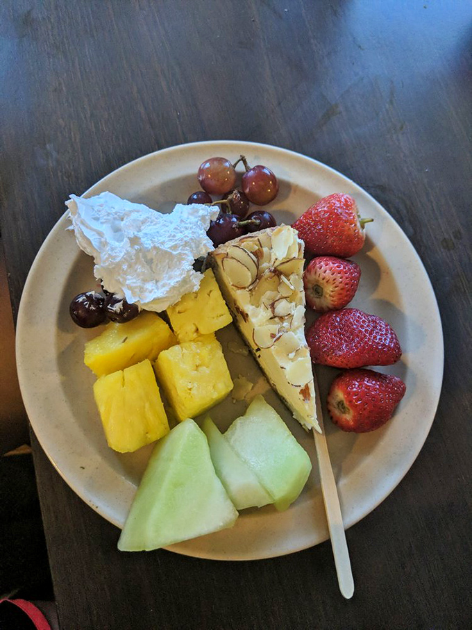 A dessert plate that proves fruit can indeed be exciting when paired with cheesecake. The perfect sweet finale after a seafood marathon.