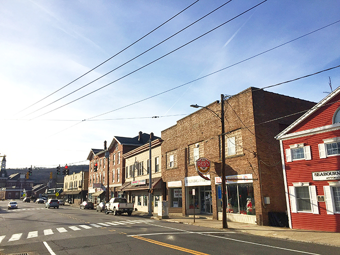 Downtown's architectural harmony makes you wonder if buildings can actually coordinate outfits. These brick beauties have been fashion-forward since the Teddy Roosevelt administration. 