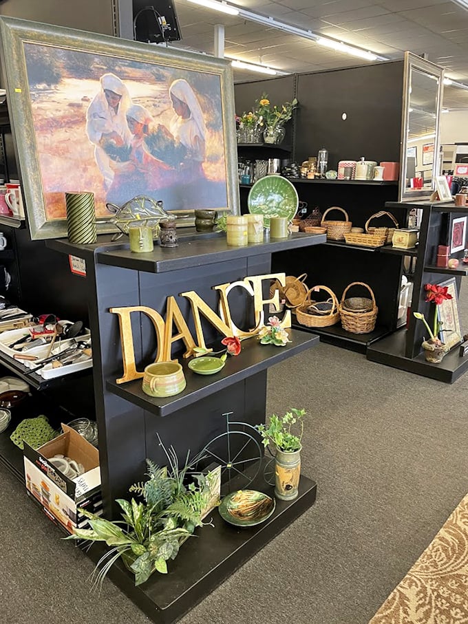 Home d&eacute;cor that spans decades and styles, proving that "DANCE" isn't just something you do at weddings after too much champagne.