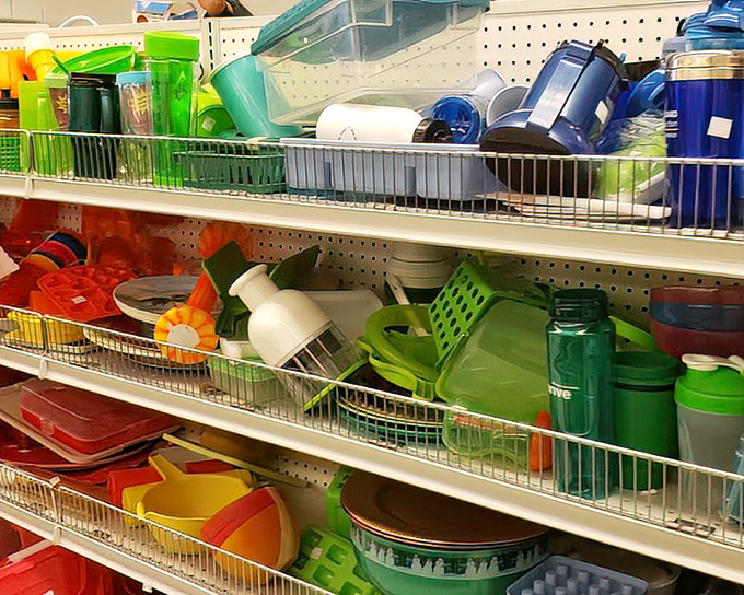 The plastic container section: where Tupperware goes to find its matching lid in a sea of colorful possibilities.