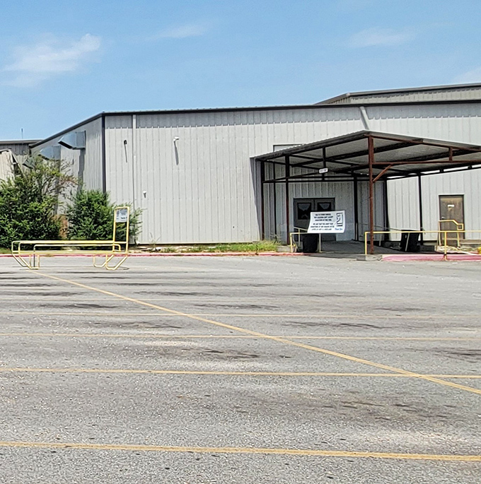Even the parking lot looks refreshingly honest &ndash; wide open spaces for loading up those triumphant hauls without drama.