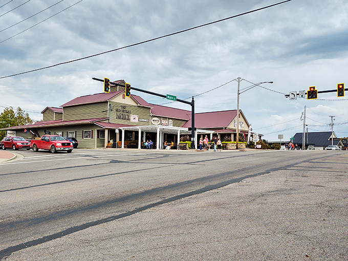Berlin's country market looks like it was designed by someone who understands both charm and budget. Amish-inspired affordability at its finest!