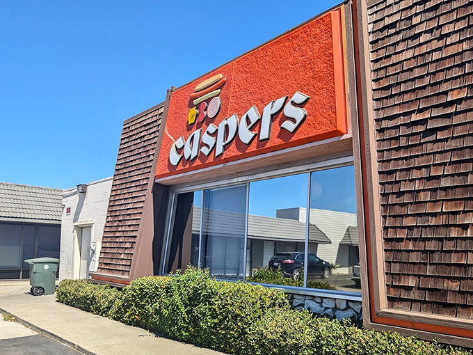 Caspers' modern storefront brings Chicago authenticity to California with unmistakable Windy City swagger.