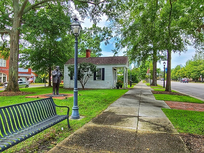 Cheraw's downtown welcomes visitors with a calm and peaceful living that have served the community for generations.
