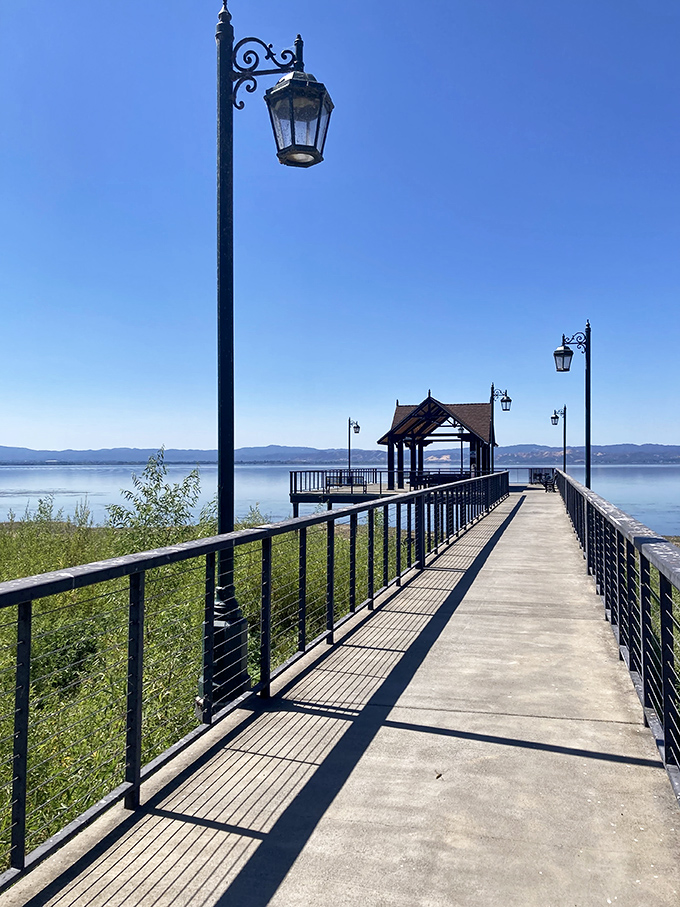 Stroll along this lakeside pier in Clearlake Oaks and you might forget you're in budget-friendly California rather than a luxury resort.