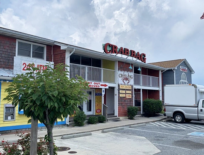 Crab Bag: That sign promises exactly what you'll get&mdash;a bag of crabs that'll have you happily covered in Old Bay for hours.