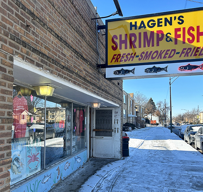 That colorful sign practically sings about fresh, smoked, and fried fish—a triple threat of deliciousness awaits you.